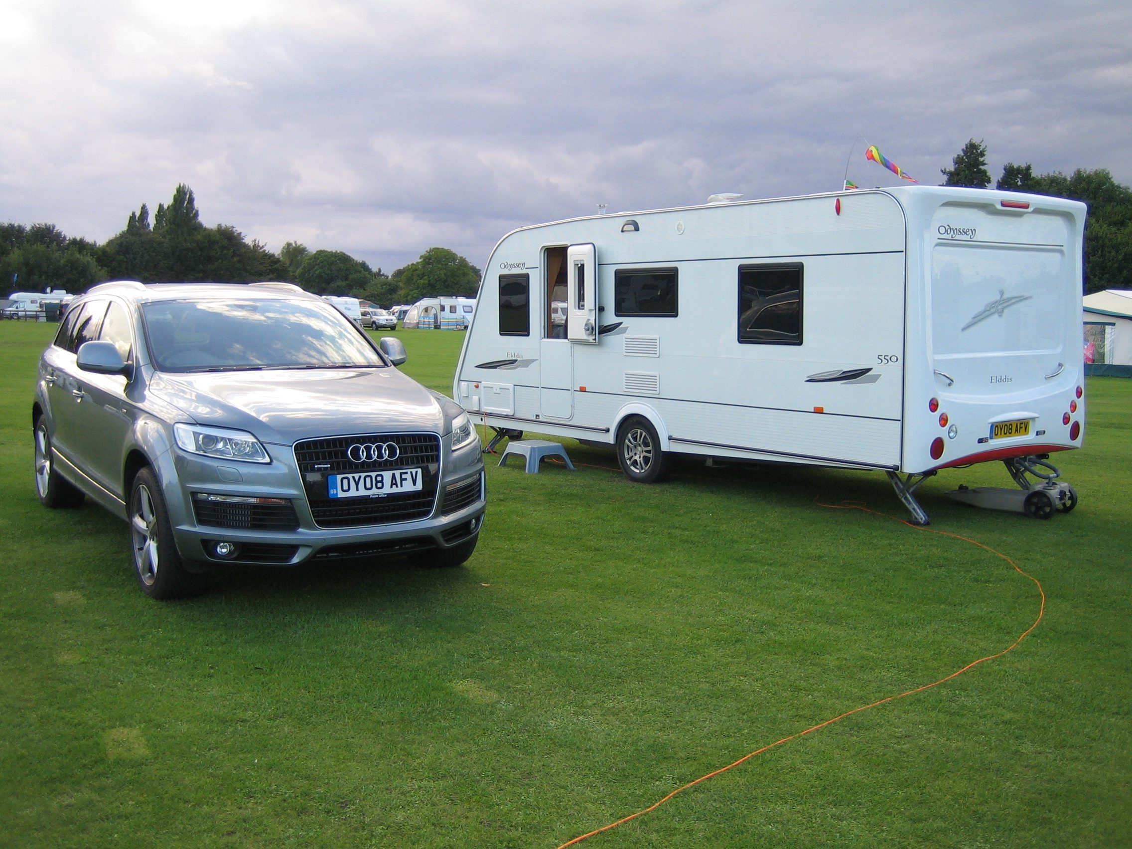 Going on the pull with a posh Audi and a comfy 'van - Wheel World Reviews