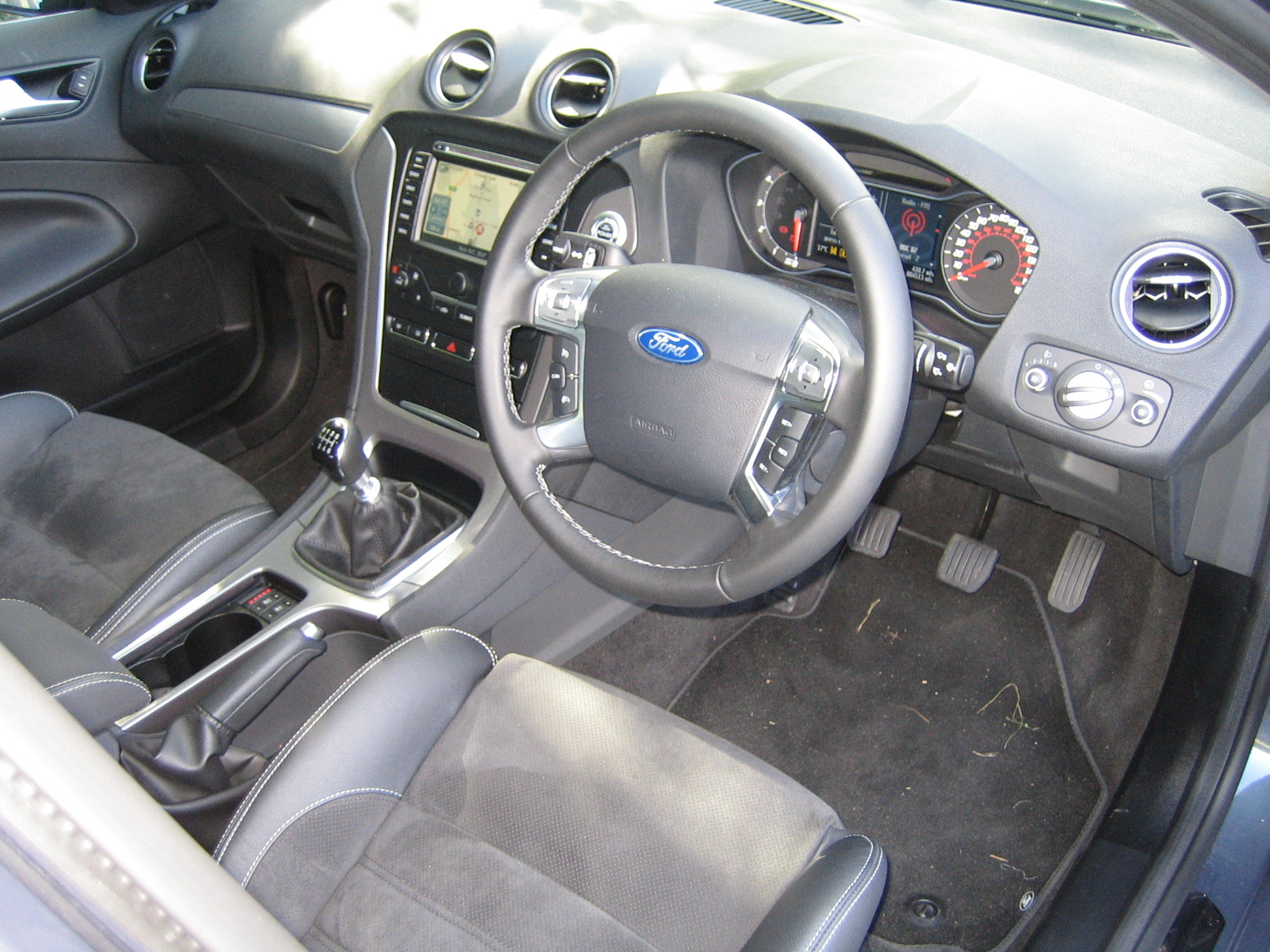 Ford's 1.6 ECOnetic impresses in classy Mondeo - Wheel World Reviews