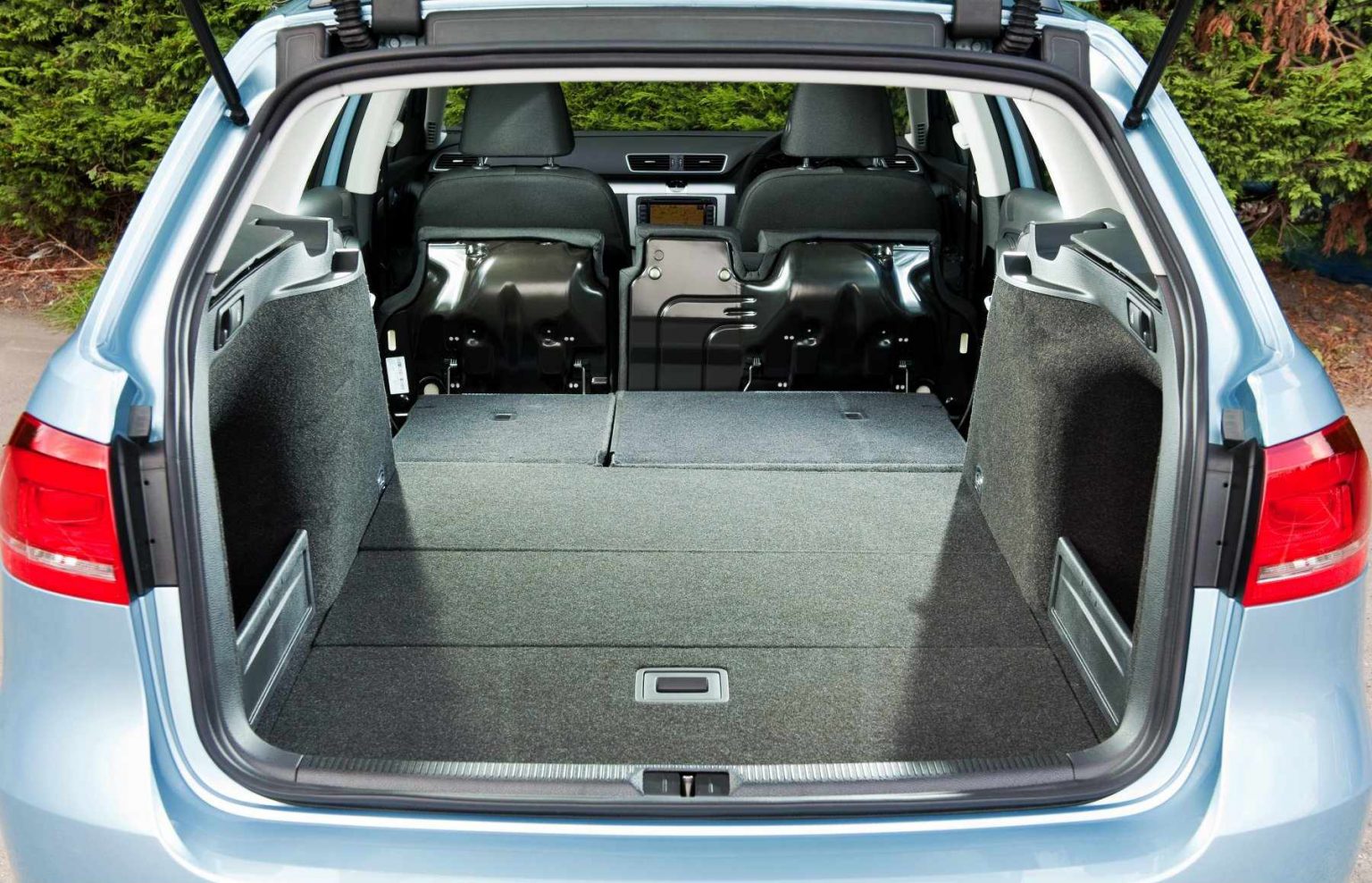 VW Passat BlueMotion estate is still jazzing it up - Wheel World Reviews