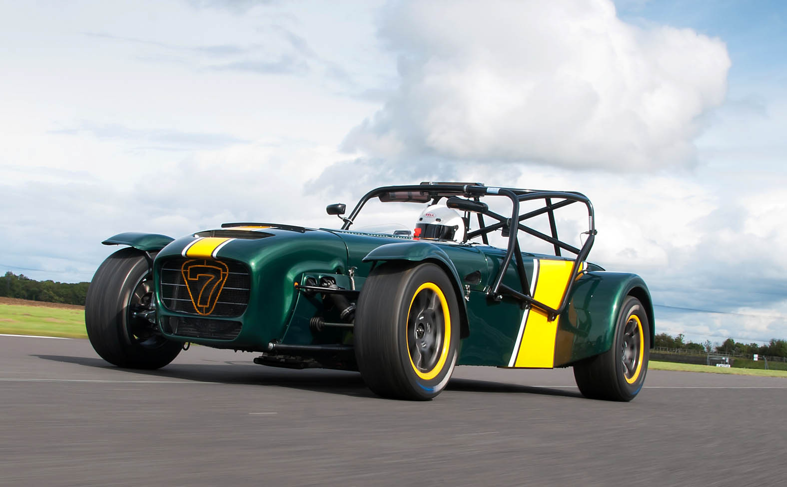Caterham's magnificent Seven is extreme track car - Wheel World Reviews