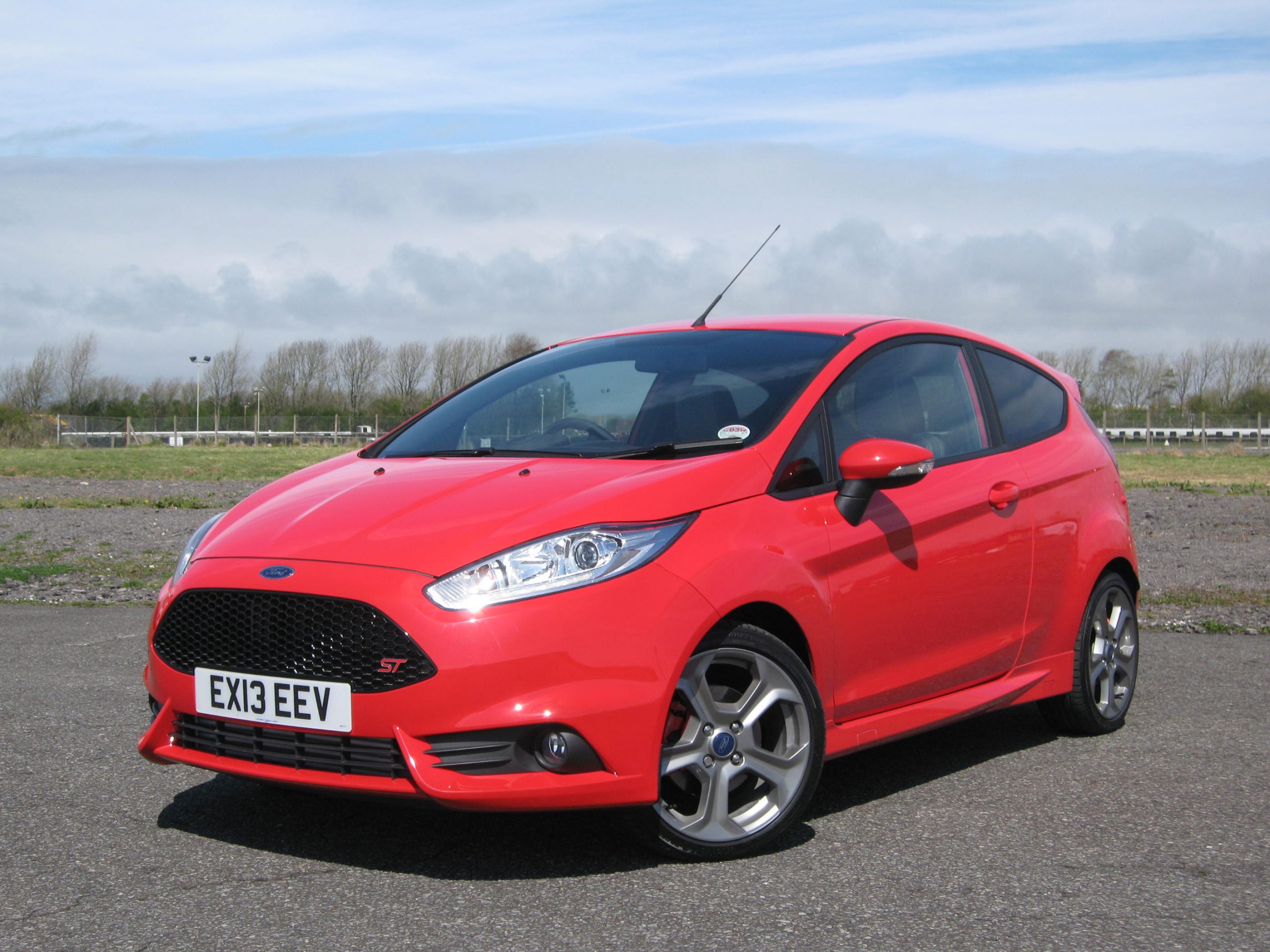 Ford Fiesta St Red