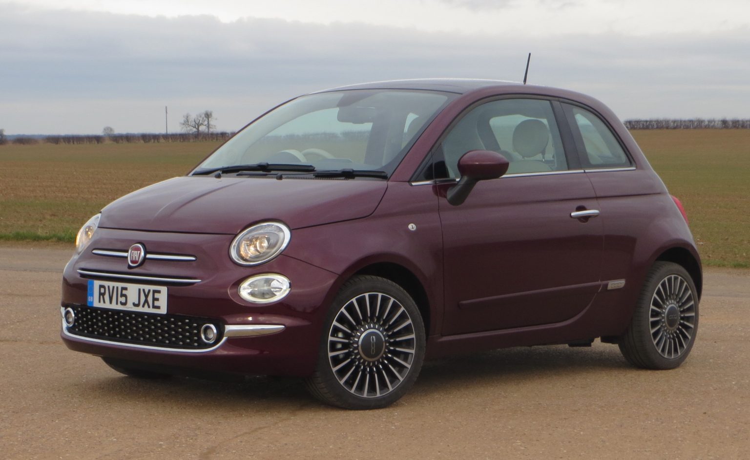 Fiat 500 Lounge 0.9 TwinAir 105hp road test report and review - Wheel ...