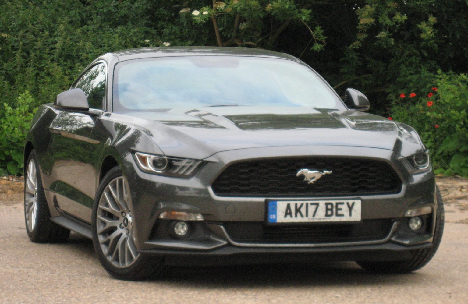 Ford Mustang 2.3 EcoBoost Auto road test report review
