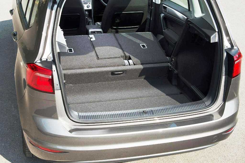 Golf SV GT 1.4 TSI Compact MPV five-door road test report review ...