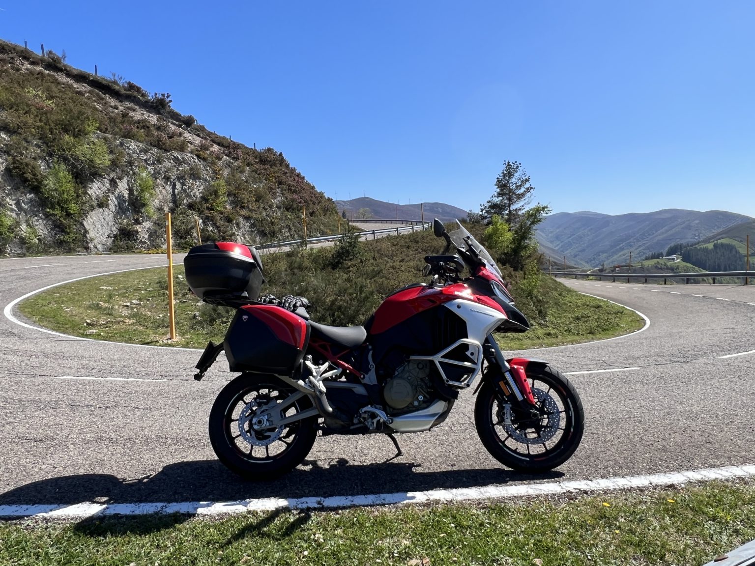 Dunlop Trailmax Meridian tyres face 2,500 test - Wheel World Reviews