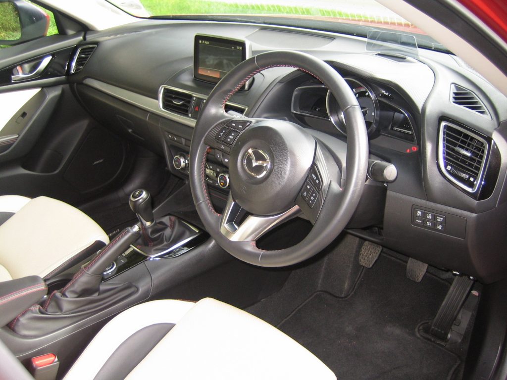 Mazda3 2.2D 150PS Fastback Sport Nav+ review, road test report