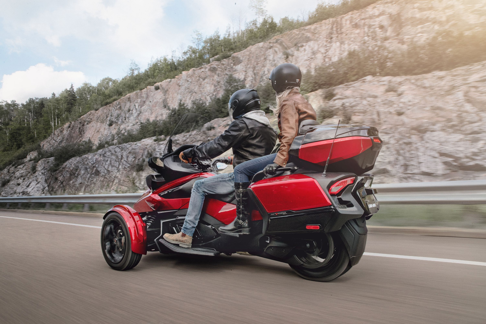 BRP Can-Am Spyder RT is new model for touring - Wheel World Reviews