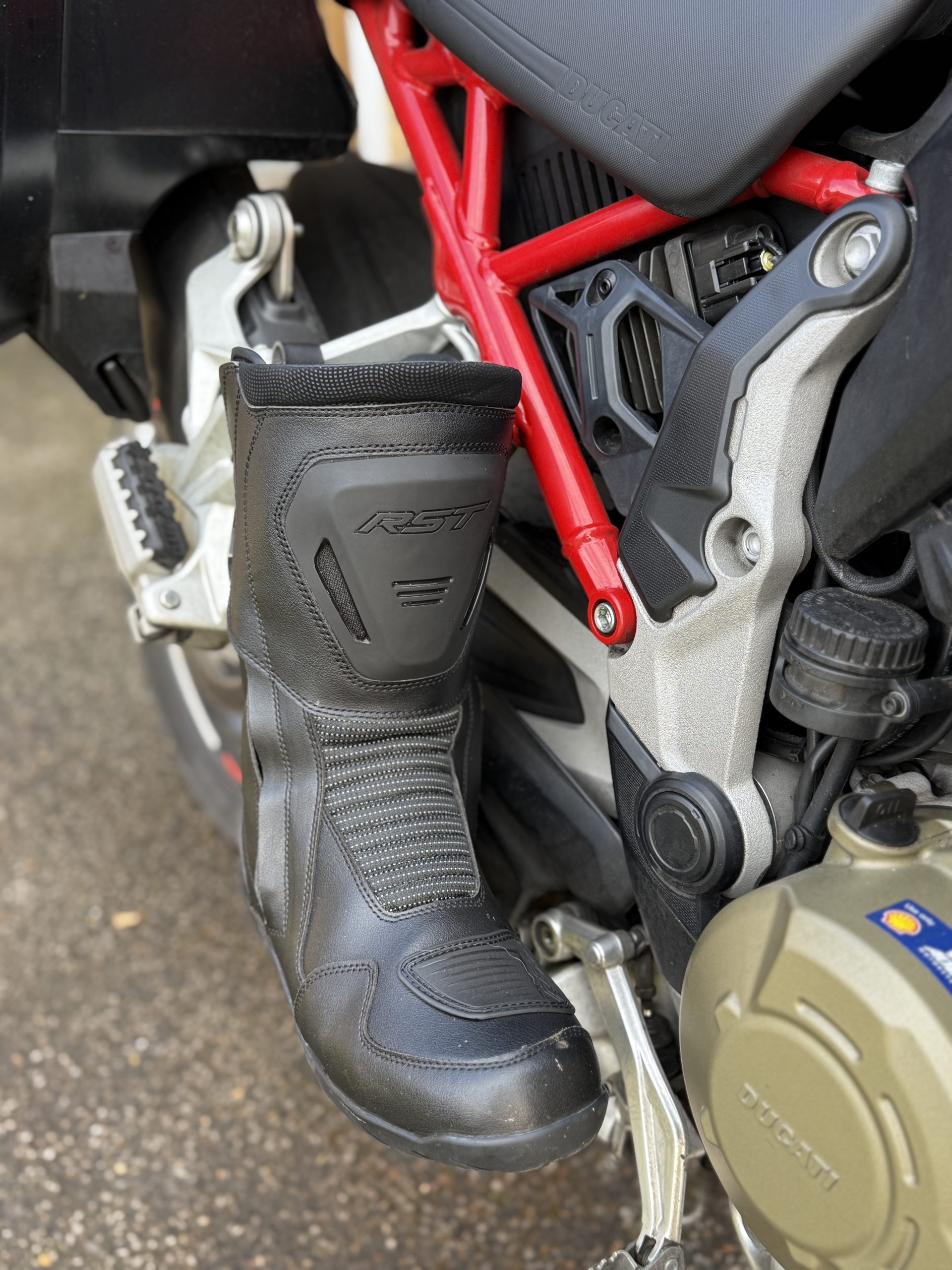 RST Pathfinder motorcycle boot review - Wheel World Reviews