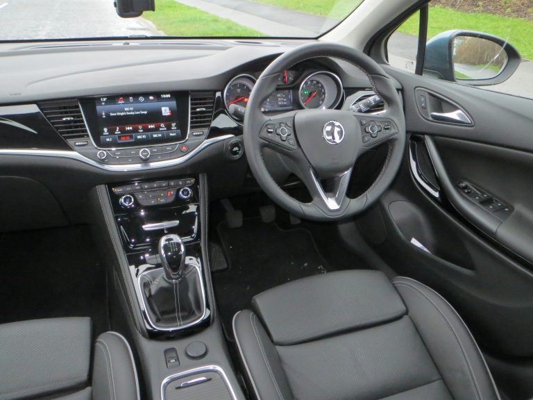 Vauxhall Astra Elite Nav 1.4i 150PS Turbo road test report review